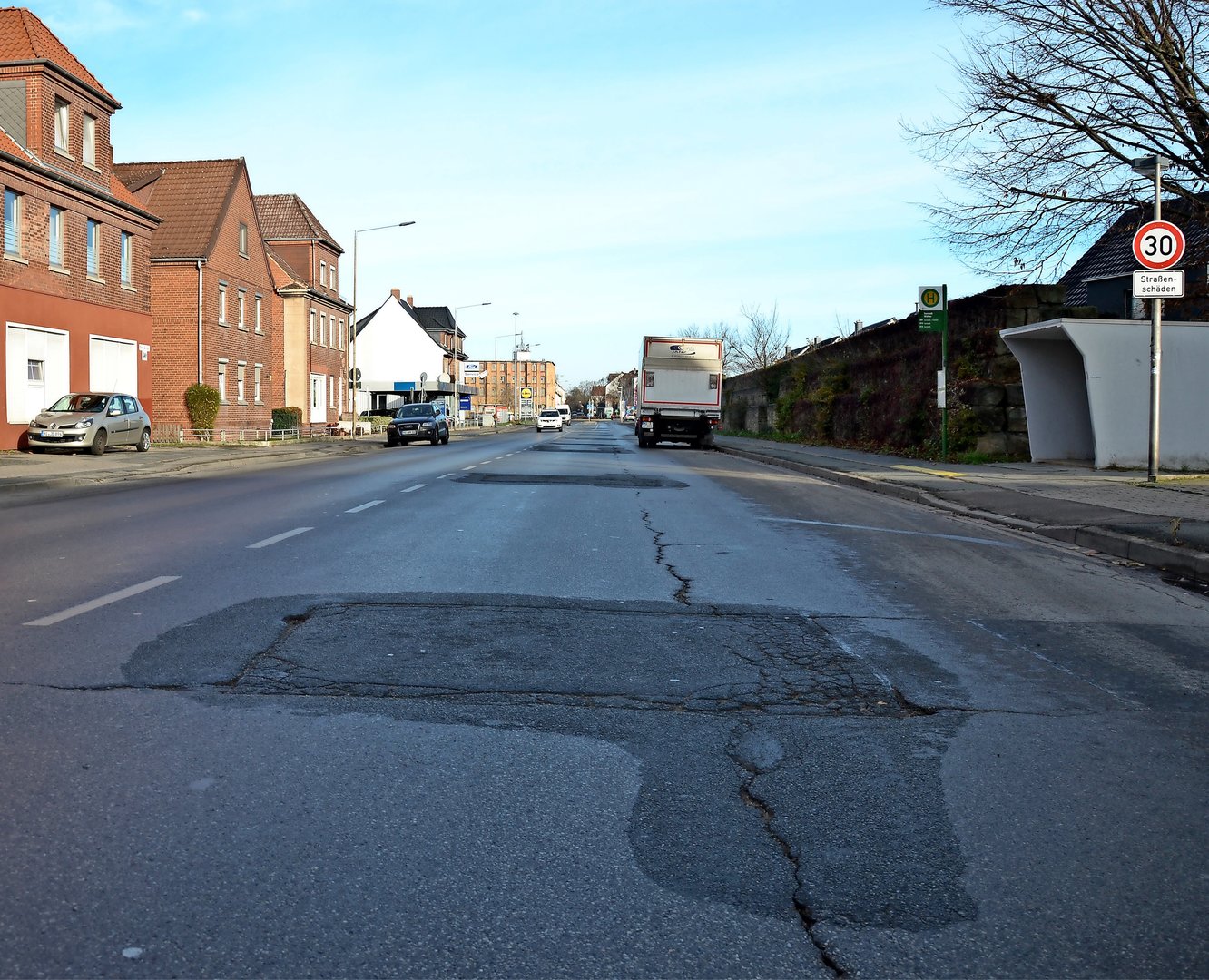Stadt Sarstedt nimmt Sanierung der Landesstraße selbst in die Hand