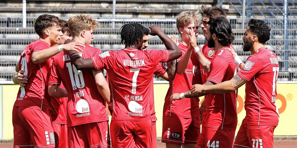 HAZ-Leserinnen und -Leser entscheiden mit, welche lokalen Fußballer beim Kehrwieder-Cup den VfV ...