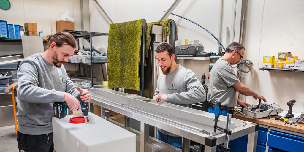 Mit einer Konstruktion aus Computer-Technik und lebendigem Moos will ...