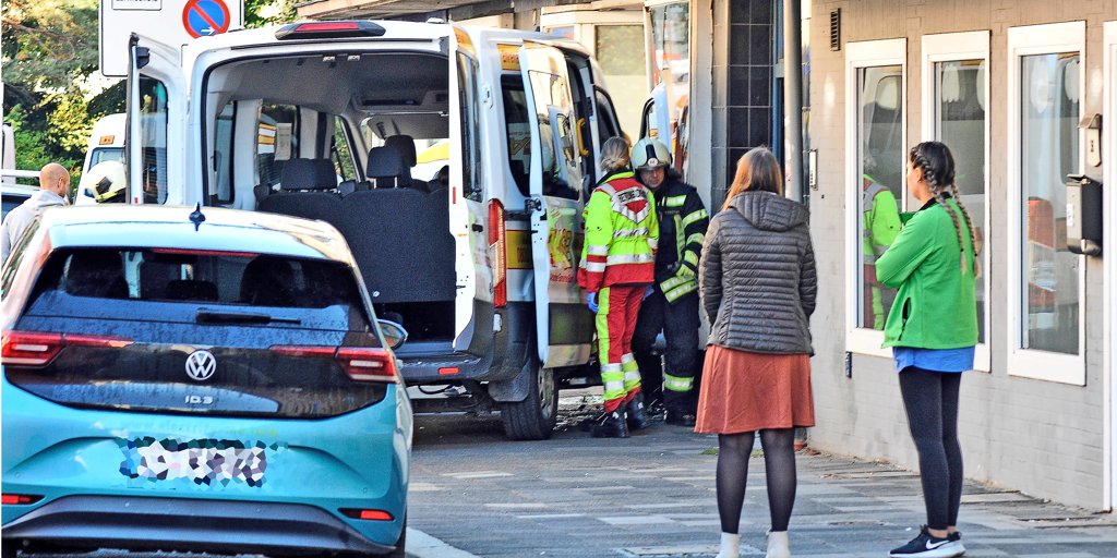 Mit ASB-Bus in Schaufenster geprallt: 69-Jähriger bei Unfall in ...