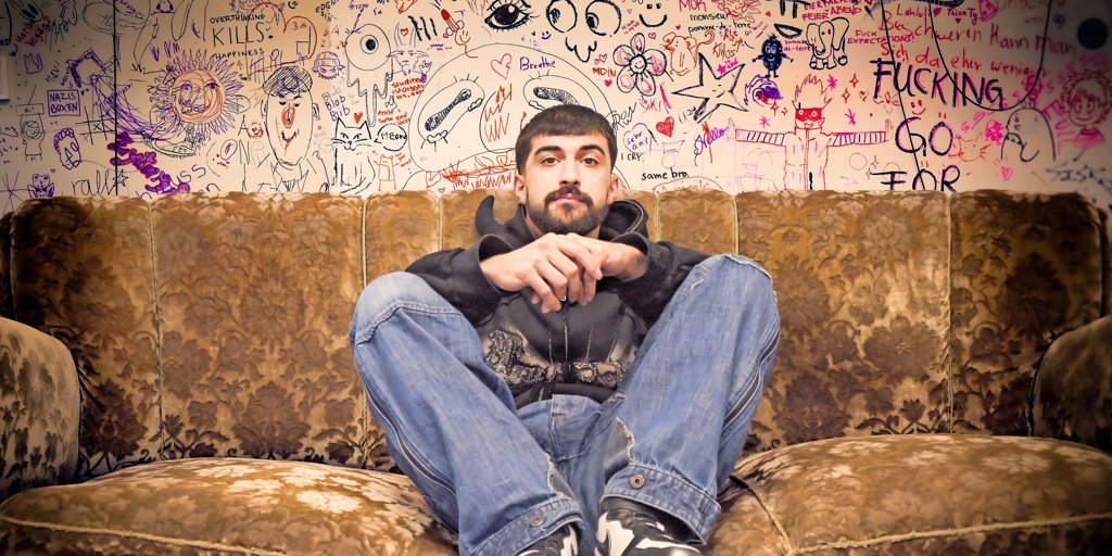 Asaad Mahmoud kommt aus Syrien – in Hildesheim mischt er sich mutig in ...