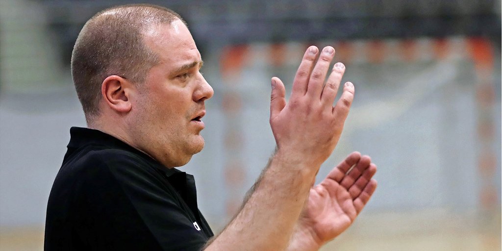 Rücktritt: Christian Ellmers ist nicht mehr Trainer der Eintracht ...