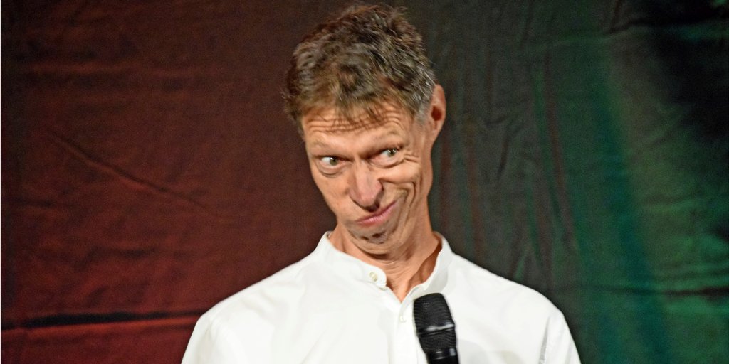 Comedian Maddin erobert das Alfelder Publikum im Sturm