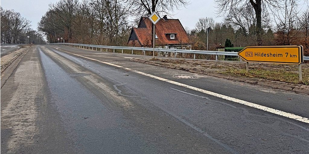 Sperrung der B 243 bei Hildesheim aufgehoben – wann folgen die Arbeiten an der Kreuzung?