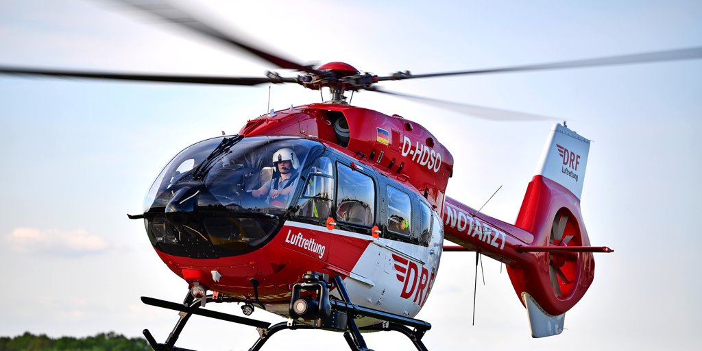 Rettungshubschrauber landet für schwer verletzte Motorradfahrerin im Hildesheimer Südkreis