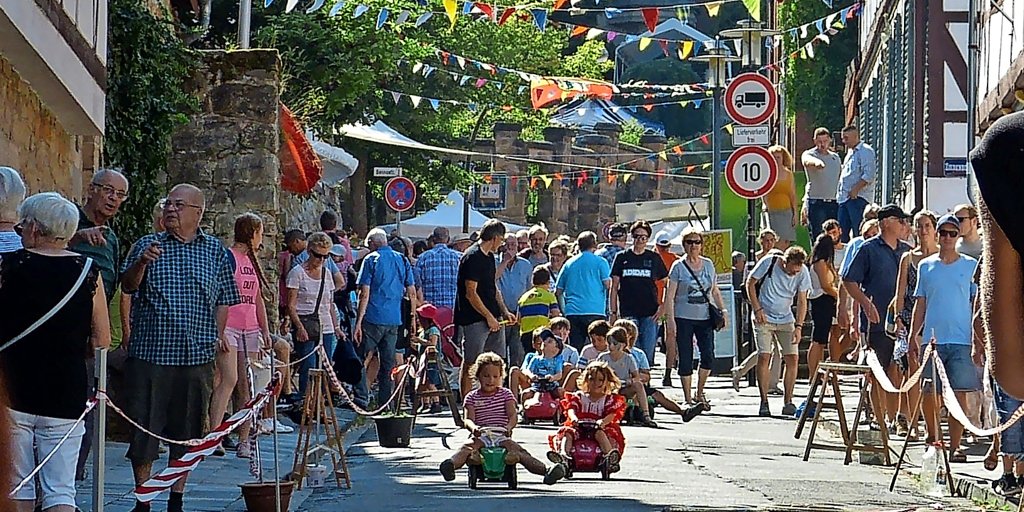 Das Bergfest ist wieder da: Musik, Tanz und Leckereien aus der ...