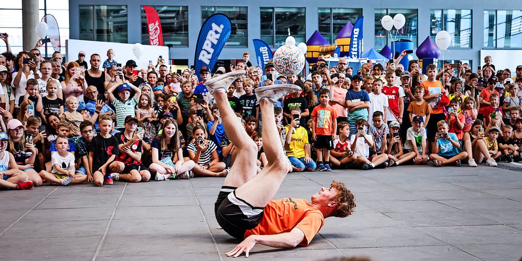 Deutschlands erfolgreichster Fußball-Freestyler kommt nach Söhlde – im ...