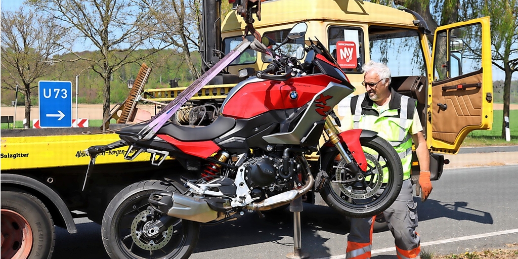 Vorfahrt bei Nettlingen genommen: Motorradfahrer schwer verletzt