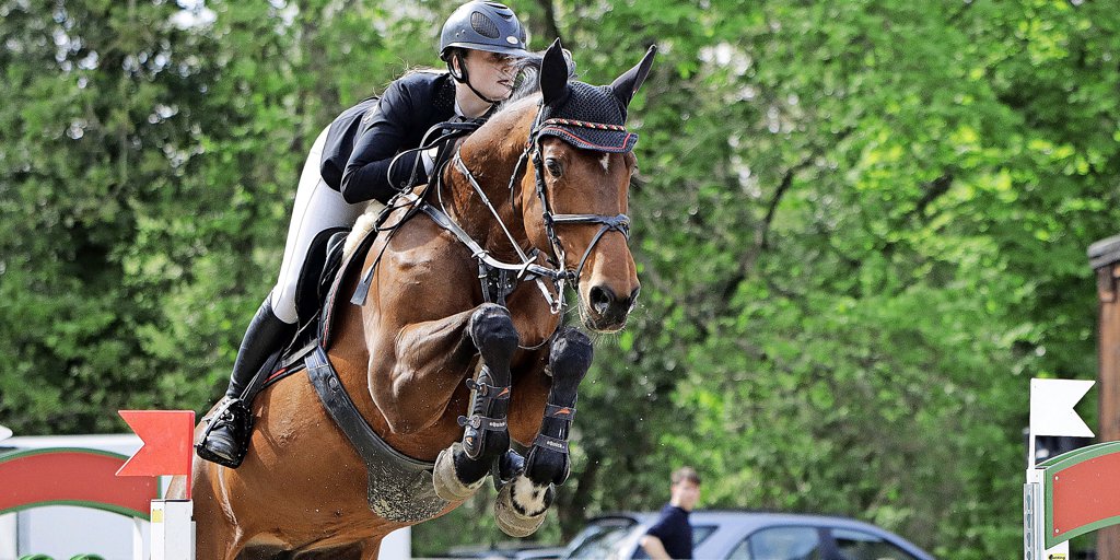 Hildesheimer Lokalmatadorinnen sahnen auf Gut Steuerwald ab