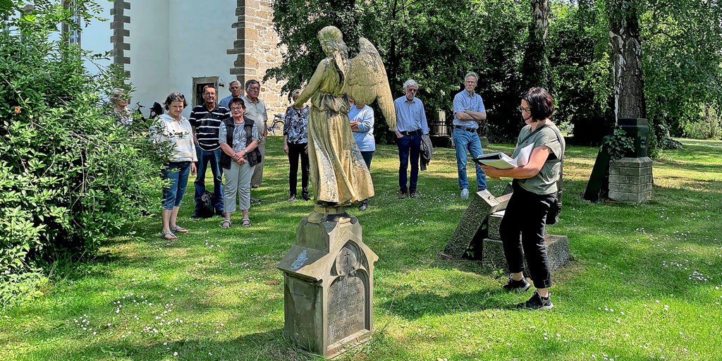 Hinter Grabmälern in Schellerten stehen tragische Geschichten